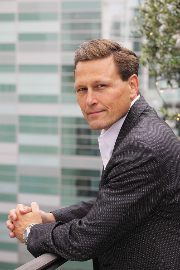 David Baldacci Delivers Another Tension-Filled Ride With ‘No Man’s Land ...